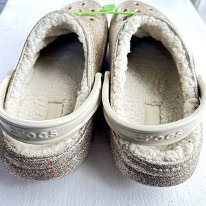 CROCS | Shoes | Crocs Mens Gold Glam Fleece Lined Casual Travel ...
